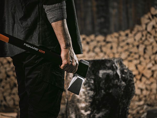 Топоры Fiskars - Купить у Официального Дилера Фискарс в Украине